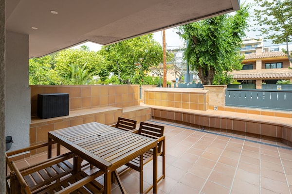 Tramuntana - Apartahotel Con Piscina - Cabrils