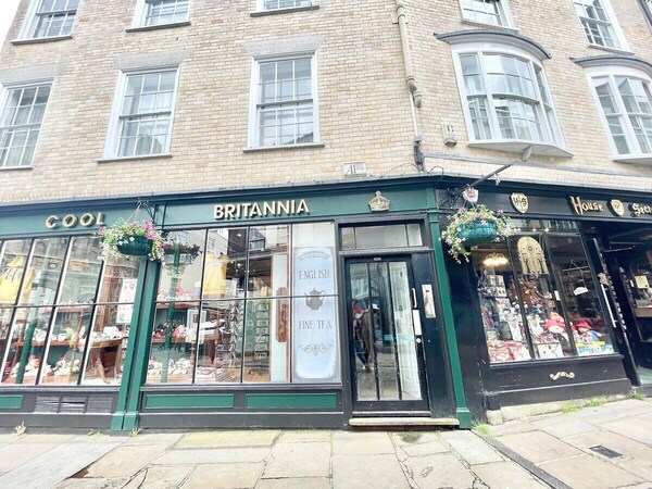 Cathedral Views In Canterbury City Center! - Canterbury