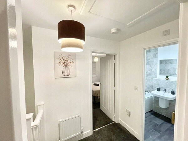 10 Mins To Eurotunnel Free Parking 3 Bedroom House - Folkestone