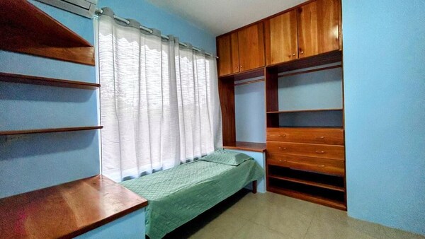 Charming 2-bedroom House With Wifi, Ac In Serene Puerto Ayora - Galápagos Islands