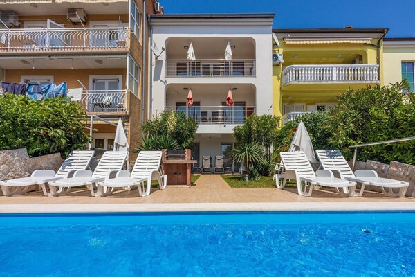 Bezaubernde Villa Nur 500 Meter Zum Strand Mit Meerblick, Privatpool, Grill, Waschmaschine - Klenovica