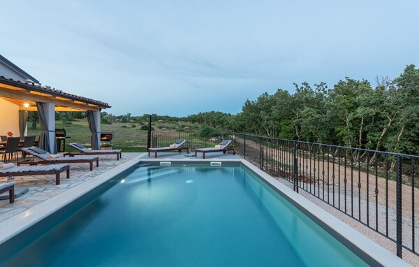 Hundefreundliche Finca Mit Beheiztem Privatpool, Lounge-bereich, Grill, Waschmaschine - Istrien