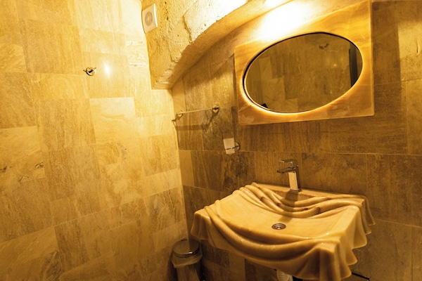 Snowy Mountain View Luxury Delux Cave Room 105 - Avanos