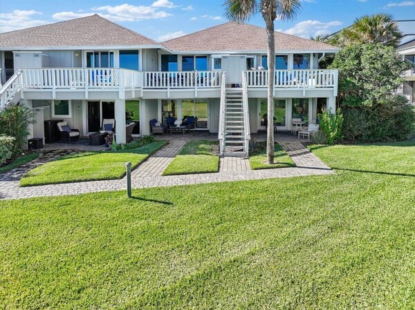 604 Surf Villas Oceanfront Luxury Condo At Sawgrass Beach Club In Beautiful Pvb! - Ponte Vedra Beach, FL