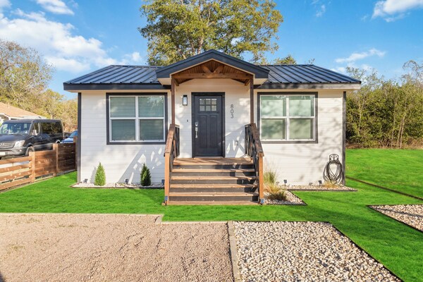 Park Place, Bastrop Beauty - Bastrop, TX