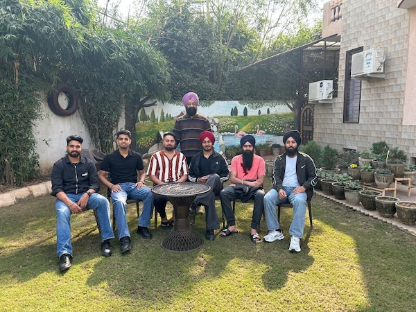 Charming Gazebo: Relax, Play & Unwind! - Chandigarh