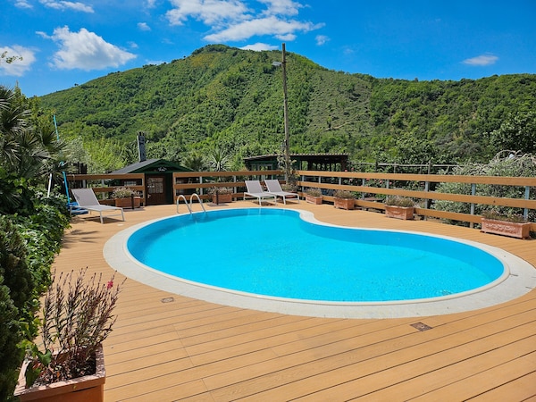 Apartamento 'Appartamenti In Agriturismo' Con Vistas A La Montaña, Wi-fi Y Aire Acondicionado - Salerno