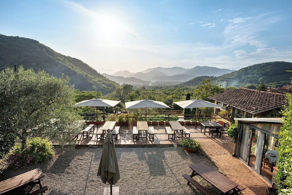 Agriturismo 'Suite Con Vista Vesuvio' Con Vista Sulle Montagne, Wi-fi E Aria Condizionata - Salerno