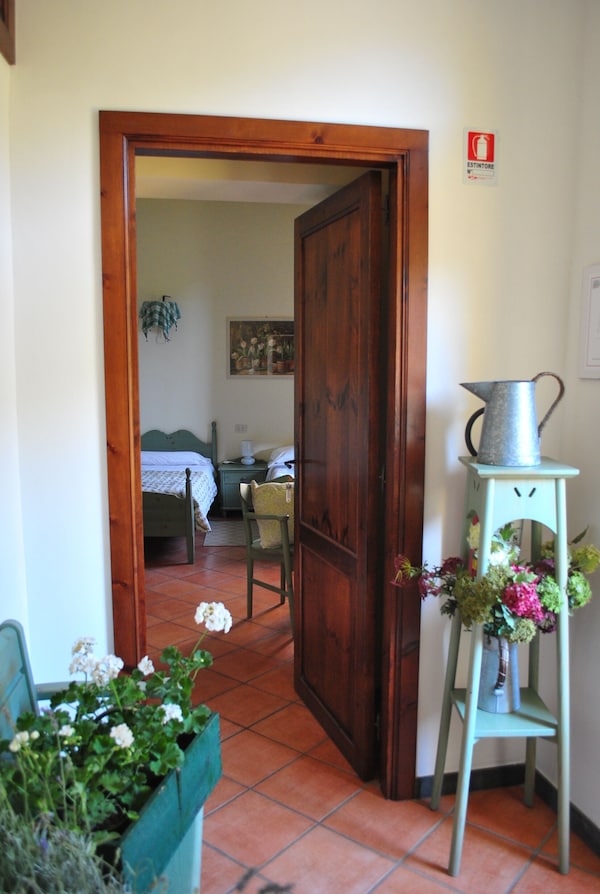 Casa Rural 'Camere Familiari' Con Vistas A La Montaña, Wi-fi Y Aire Acondicionado - Salerne