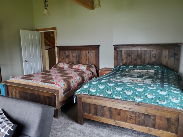 Crystal Lake Wilderness Resort In Central Bc, Lodge/cabins & Seadoo/atv Rentals - British Columbia