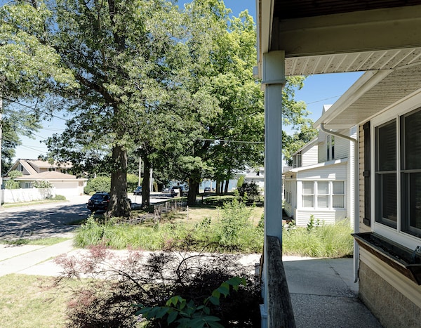 Great Spring Lake Vacation Rental - Grand Haven, MI