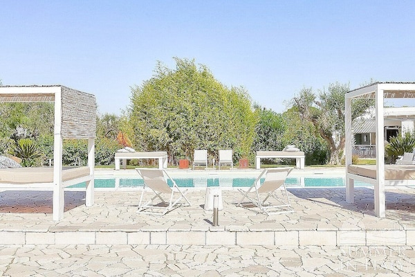 Villa Enara: Una Moderna E Graziosa Villa Su Di Un Piano Situata In Posizione Tranquilla. - Campomarino