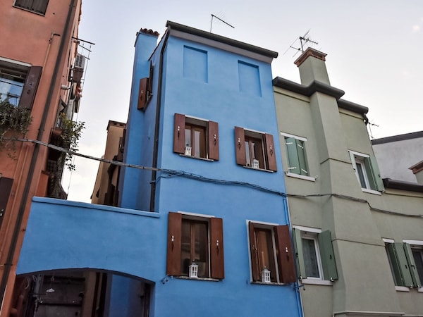 Atemberaubendes Alleinstehendes Ferienhaus Für 4 Gäste Mit W-lan, Klimaanlage, Tv Und Parkplatz - Sottomarina