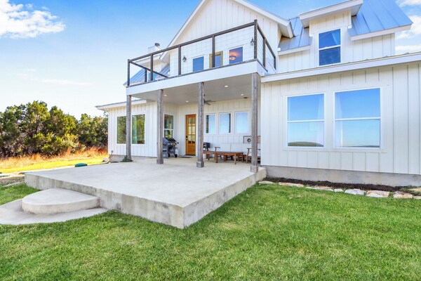 Hilltop House I Families, Views, Stars! - Pedernales Falls State Park, Johnson City