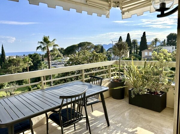 Bellavista / Beautiful Apartment With Sea View - Le Cannet