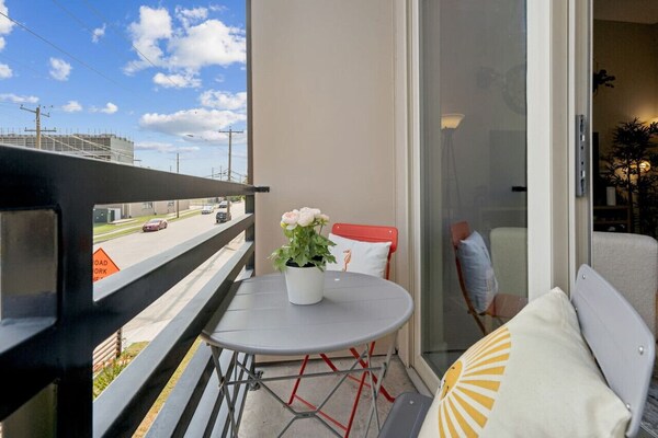 Charming 2bdtownhouse: Joyfull &Magnolia Walkable! - Cultural District - Fort Worth
