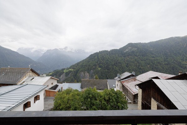 Chasa Moffa: Spacious 5.5-room Flat In Vnà With Panoramic Views And Private Sauna - Nauders