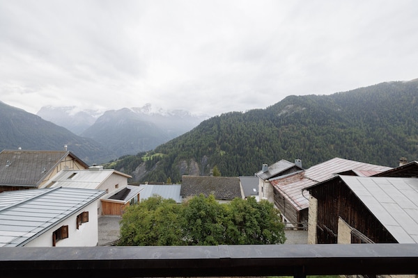 Chasa Moffa: Spacious 5.5-room Flat In Vnà With Panoramic Views And Private Sauna - Nauders