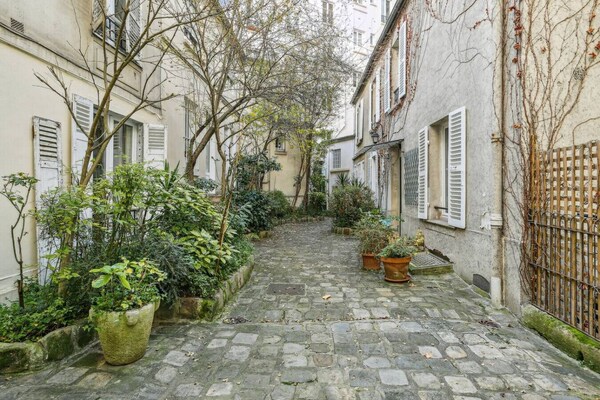 Lavie Maison : Near Arc De Triomphe, Hot Tub & Ac - Paris