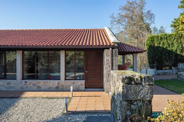 Casa Rural 'Lugar Da Xacra' Con Terraza Privada, Jardín Privado Y Wi-fi - Galicia
