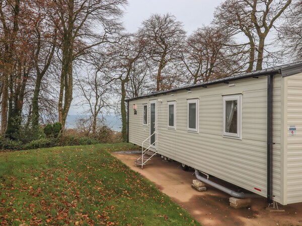 5 Manor Park, Pet Friendly, With A Garden In Bucks Cross, Bideford - Clovelly