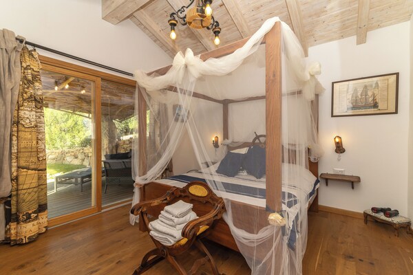 Casa De Huéspedes 'La Suite Del Capitano' Con Vistas A La Montaña, Wi-fi Y Aire Acondicionado - Arzachena