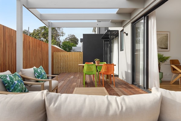 Rye Local #3 - Bonus Night Offer - 300m To Beach, Luxe Fitout, 2car Garage, - Rye