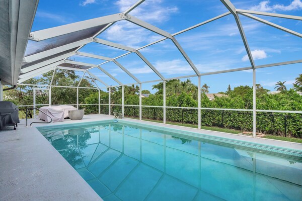 Pristine 3-bedroom House With Heated Pool, Wifi And Ac In Lovely Marco Island - Marco Island, FL