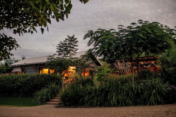 Rosalita's Capricorn Dancer 2 Bedroom Cabin - Brunswick Heads