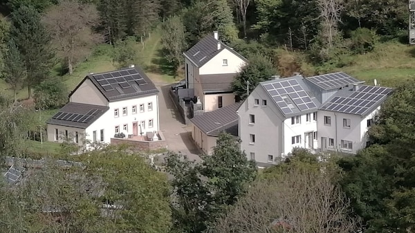 Holiday Home 'Engelsdorf' With Private Terrace And Wi-fi - Vianden