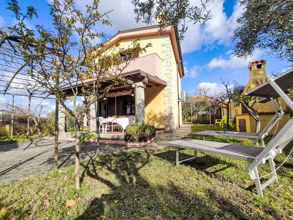 Bel Appartement Pour 4 Personnes Avec Climatisation, Tv, Terrasse Et Parking - Budoni