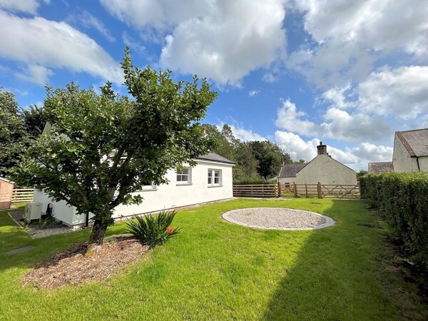 Pass The Keys | Beautiful Cottage In Historical Robert Burns Farm - Dumfries