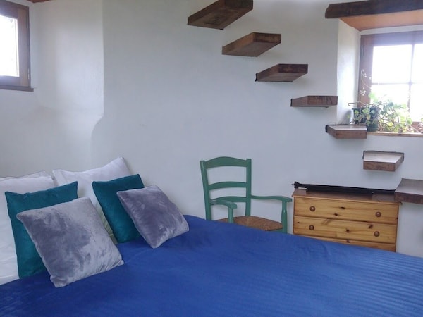 Chambre D'hôte Insolite : Tour, Vue Panoramique Loire Et Vignobles, 2 Personnes - Rochefort-sur-Loire