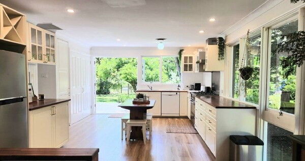 Idyllic Farm Stay At Wolka Park In Bilpin! - Sydney