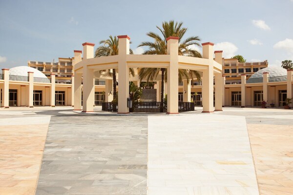 Studio In Marbella Beachfront With Pool - Marbella