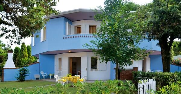 Studio Flat With Private Garden And Swimming Pool By Beahost Rentals - Bibione