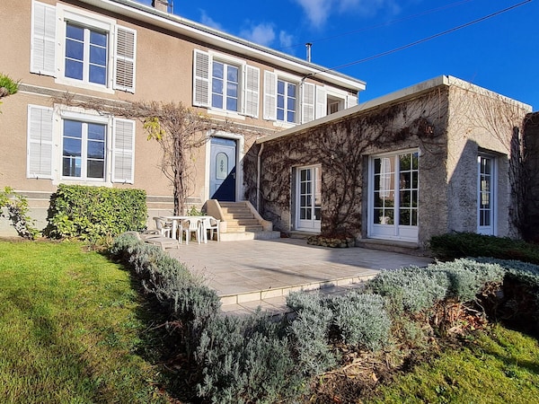 Charmant Gîte Près De Toul Avec Parking Privé Et Terrasse - Toul