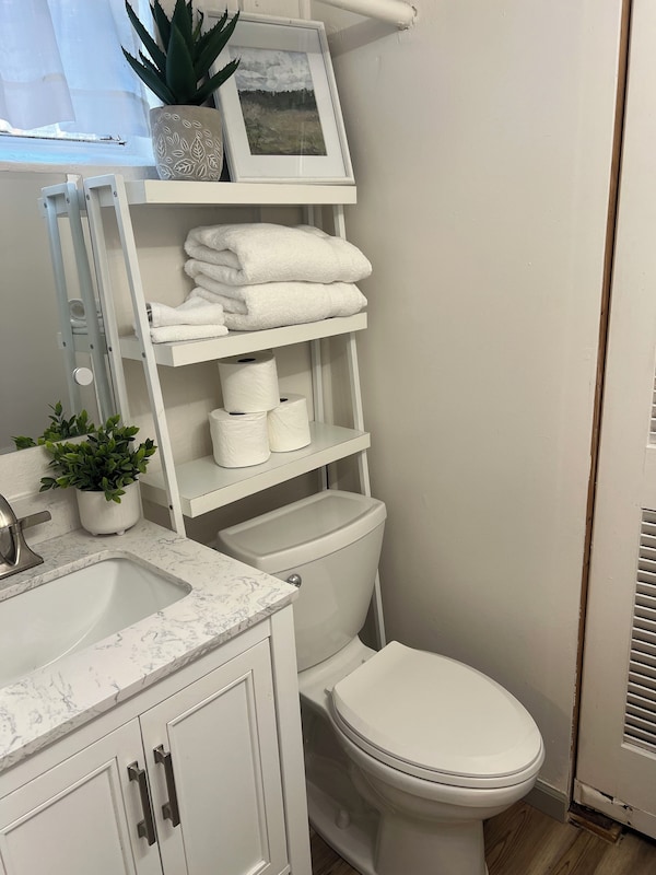 Charming Basement Apartment! Great For Families. - 부에나 비스타