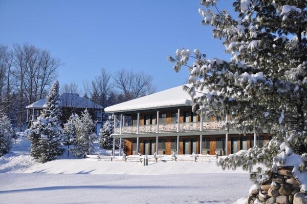Shanty Creek Resort Golf & Ski Condo - Torch Lake, MI