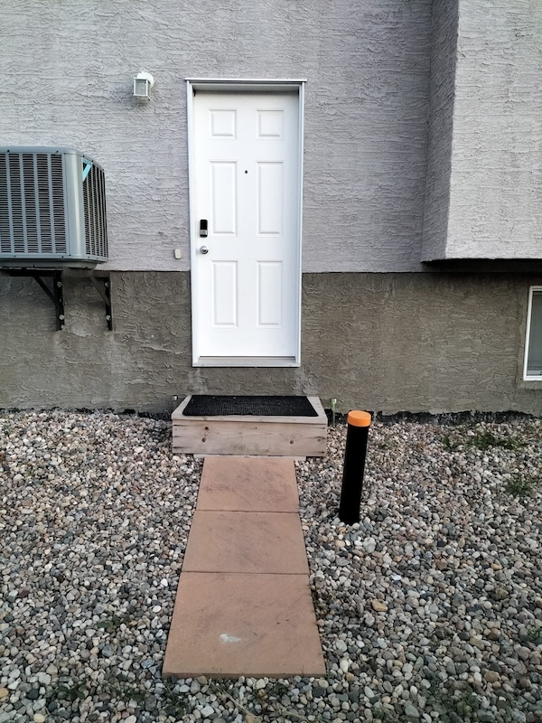 Cozy Basement Apartment+private Entrance+laundry. - Saskatchewan