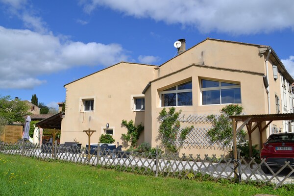 Detached House 160m²,2 Levels, Village Classified Plus Beaux Village De France - Ariege