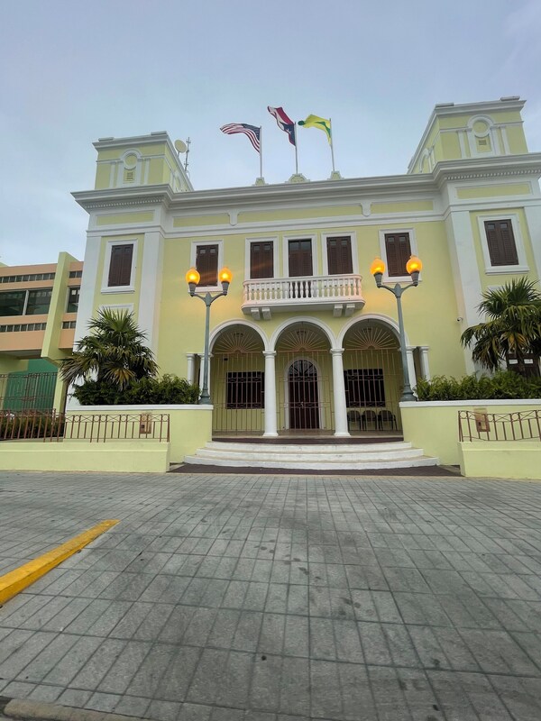 5 Mins To Jobos  3-bedroom House  Sleeps 8 W Wifi & Ac In Beautiful Isabela - Isabela