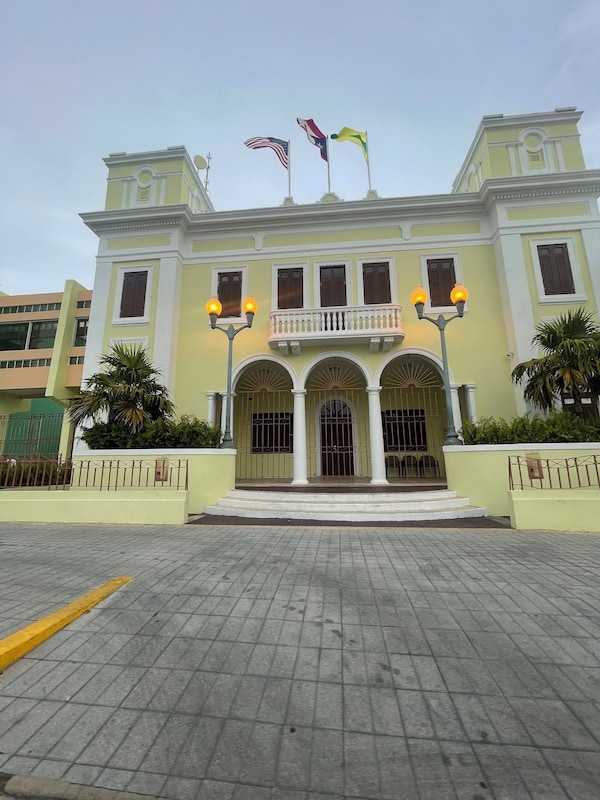 5 Mins To Jobos 3-bedroom House Sleeps 8 W Wifi & Ac In Beautiful Isabela - Isabela