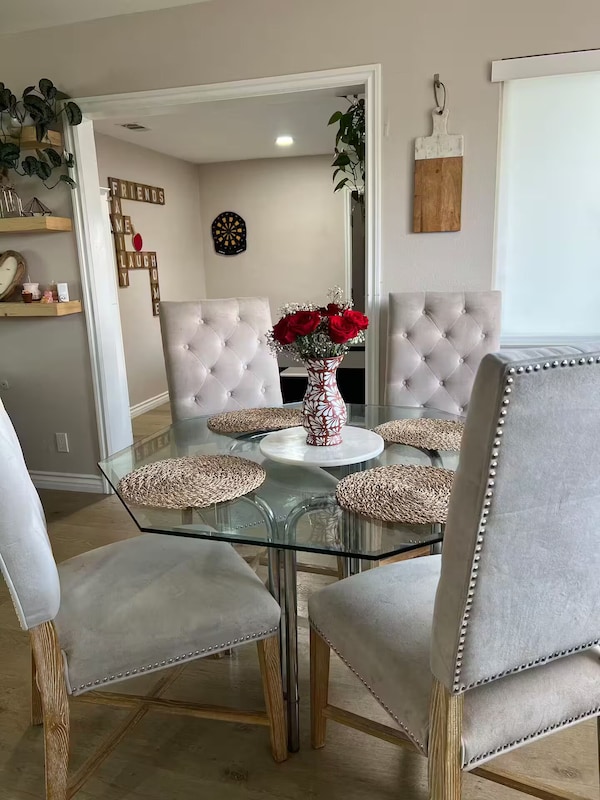 Luxury Home: La, Big Bear & Lv - 5 Mins To Mall\n - Victorville, CA