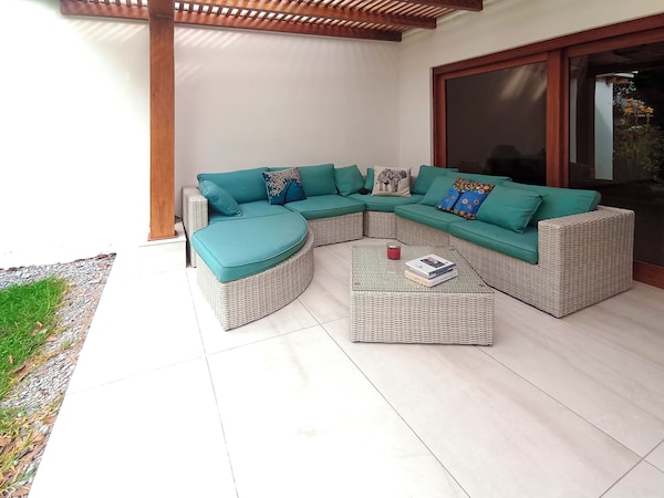 The Jasmine House. Country Style And Surrounded By Nature. - Quito