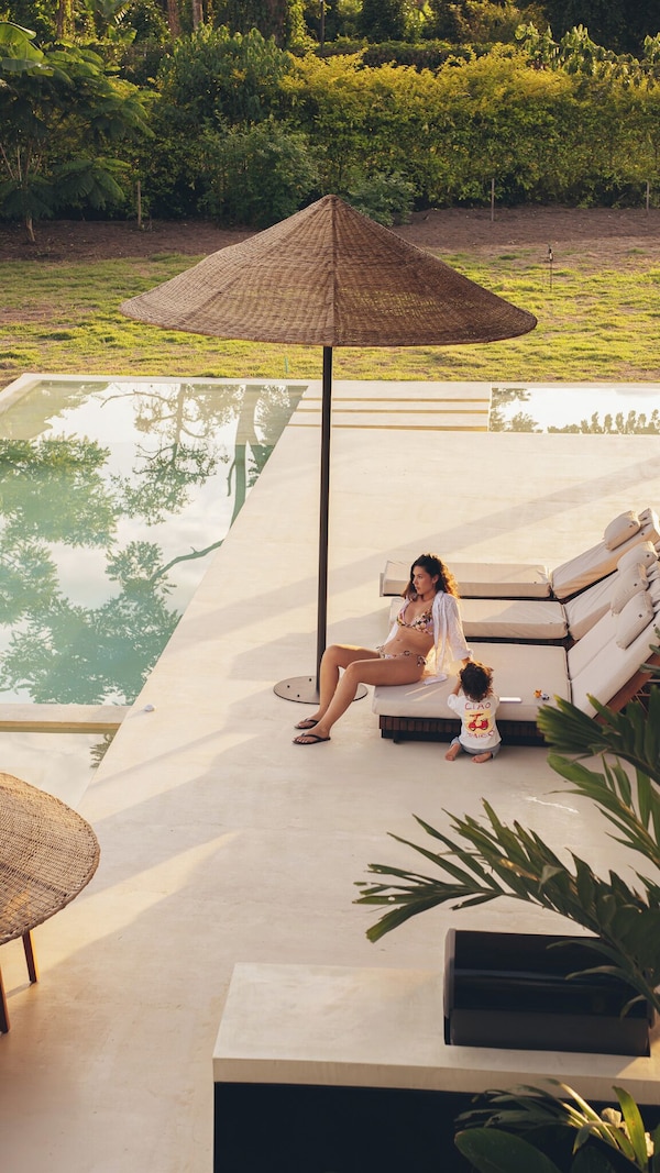 Luxury Villa Near Armenia Airport With Pool, Jacuzzi, Chef, Sleeps 12 - Buenavista