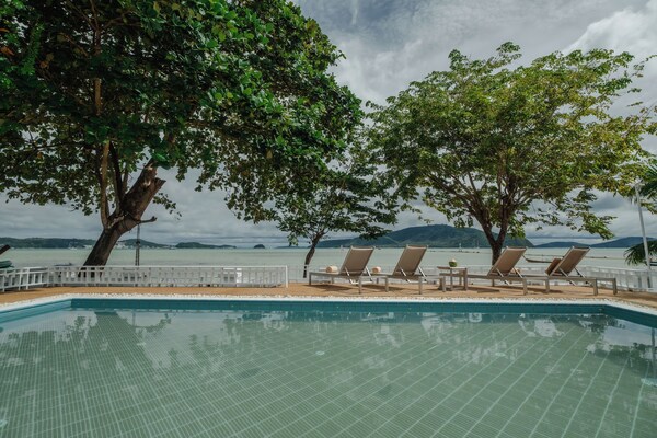 Absolutely Beach Front With Amazing View 4 Bedrooms Villa Rawai Beach, Phuket - Phuket