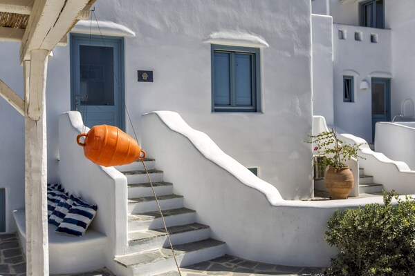 Perla Casa - Tres Habitaciones Casa, Capacidad 6 - Naxos