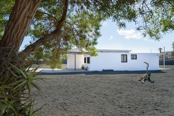 Villa Cubo, Lava Y Volcán - Lanzarote