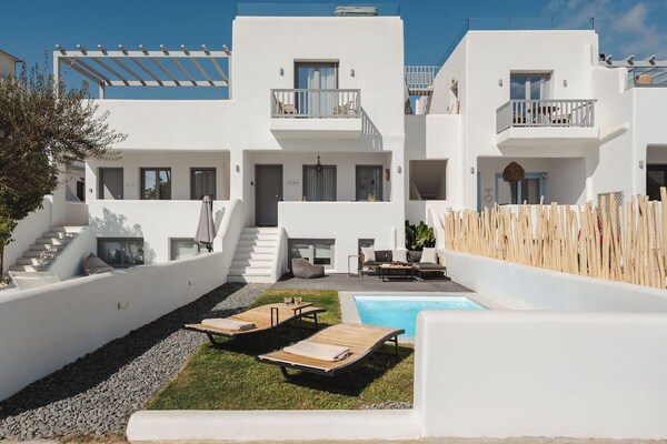 Villa Karla  Beachside Bliss In Agios Prokopios - Naxos